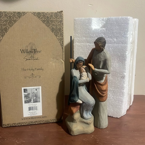 Willow Tree | Accents | Willow Tree 20 The Holy Family A Child Is Born ...